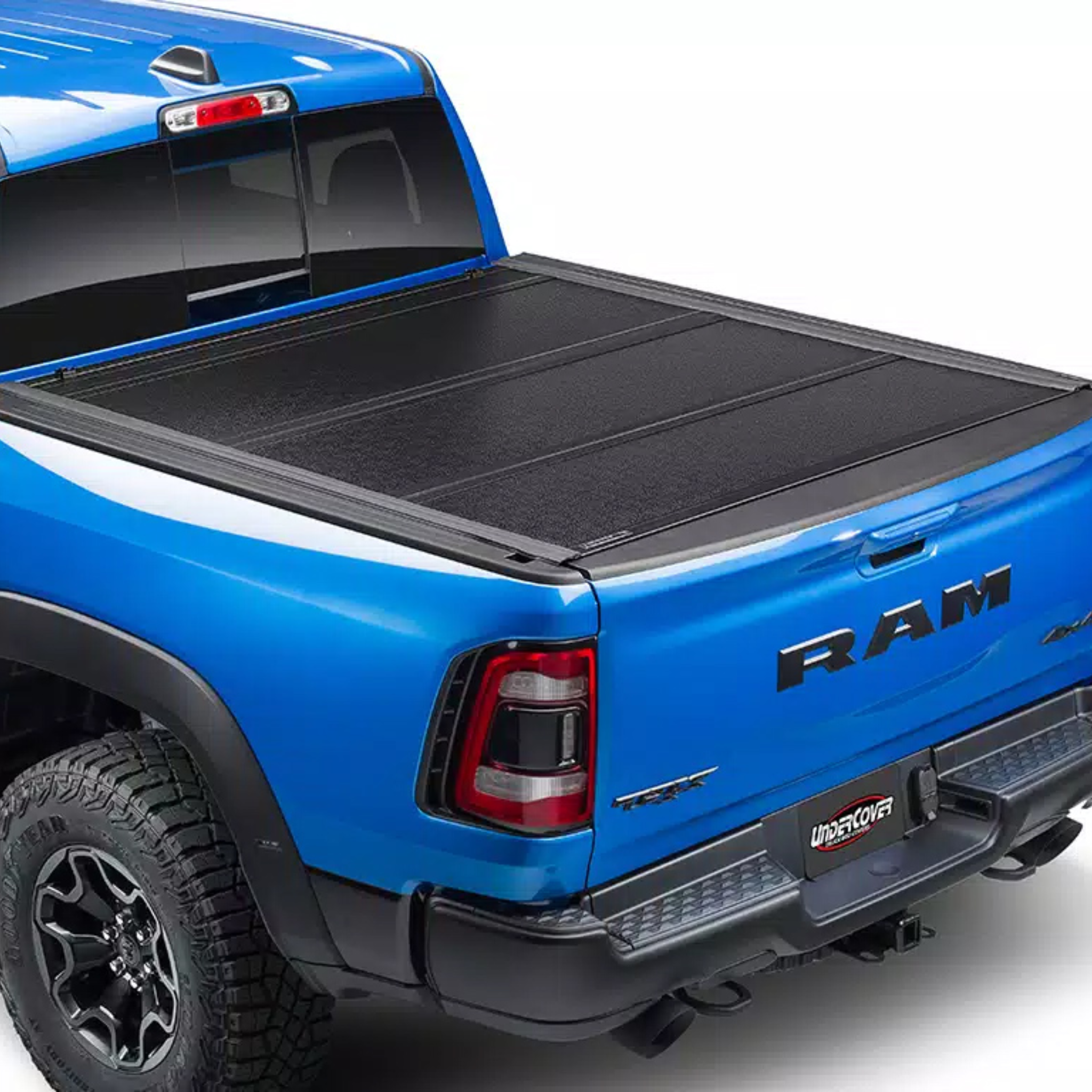 Chevrolet Colorado UnderCover Ultra Flex Hard Folding Truck Bed Tonnea